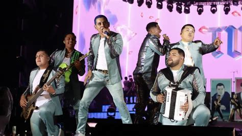 Grupo Firme abarató su concierto en el Zócalo de la CDMX La Silla Rota