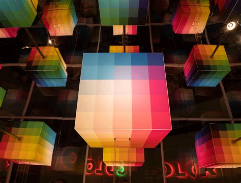 Color una exposición que nos acerca al conocimiento de lo invisible
