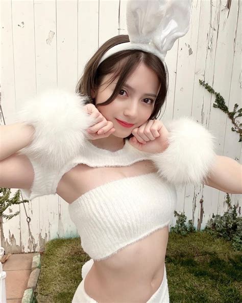 Picture Of Nashiko Momotsuki