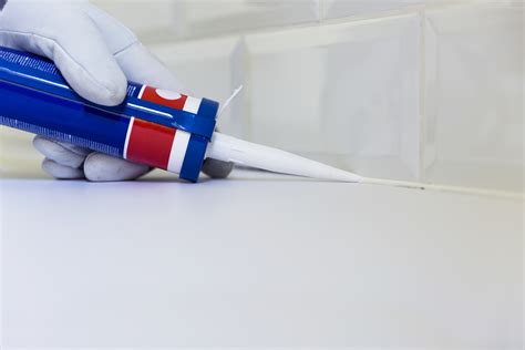 Poser un joint silicone nos conseils pour un résultat parfait