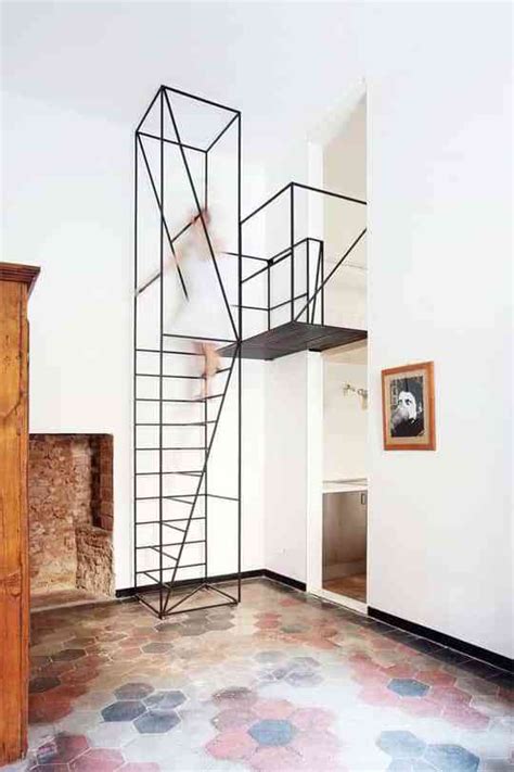 Una escalera para casas con poco espacio Decoración de interiores