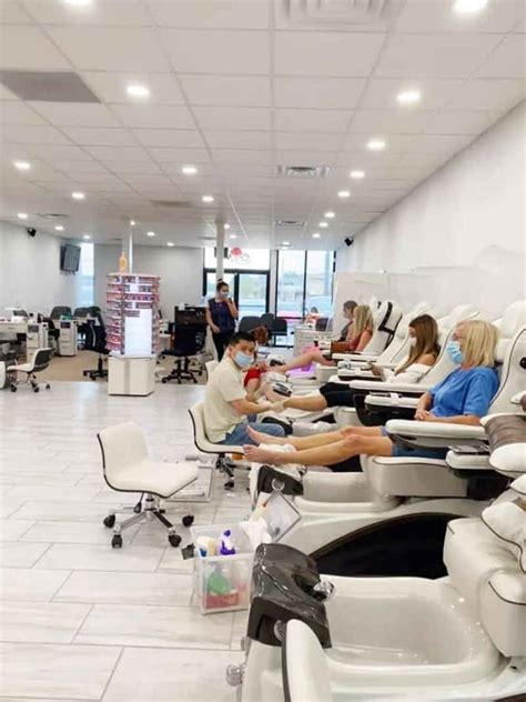 Bán Tiệm Nail In IN MUA BAN TIEM NAILS USA