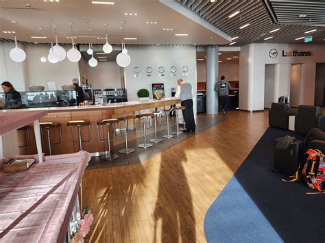 LHR Lufthansa Business Class Lounge London Heathrow Review