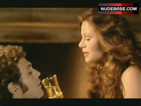 Agostina Belli Flashes Breasts Un Amour Interdit 0 12 NudeBase
