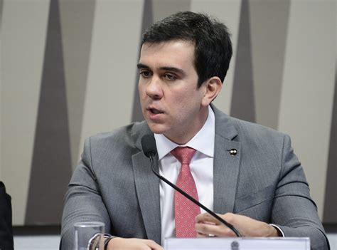 Eletrobras investirá R 13 bi por ano capitalização diz presidente