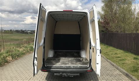 Mercedes Sprinter 7 osób brygadówka z hakiem KRÓL Rent a car