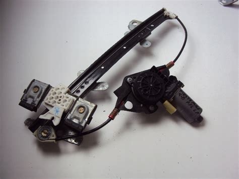 MECHANIZM SZYBY LEWY PRZÓD FORD FIESTA MK6 5 D 11770182797