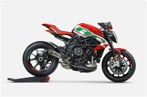 Motorrad Vergleich MV Agusta Dragster 800 RC 2022 Vs MV Agusta