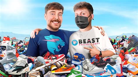 I Gave Away Shoes With Mrbeast Youtube