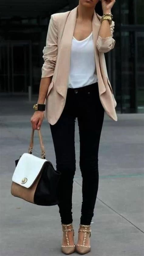 Classy Casual Outfits For Women
