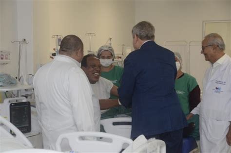 Governador em exercício e secretário da Saúde visitam Hospital do