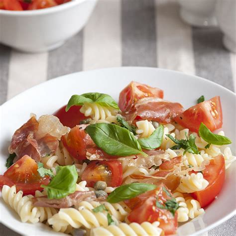 Recette Salade de pâtes à l italienne au jambon cru facile rapide