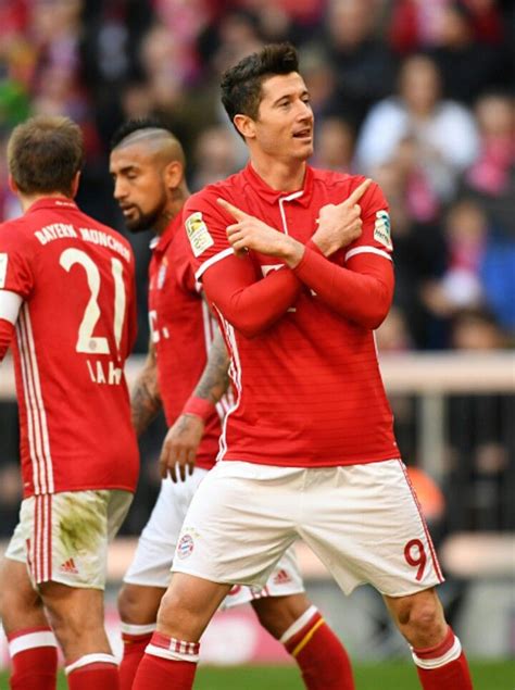 Robert Lewandowski Fc Bayern München Poland Polish National Team