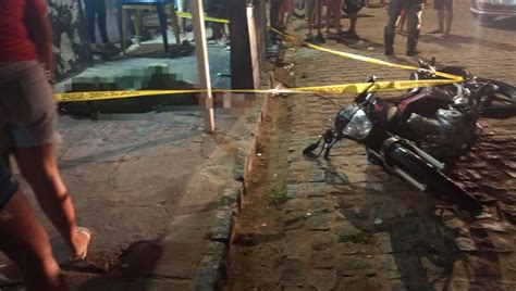 Mulher é morta a tiros no bairro Loteamento Recife Blog do Carlos Britto