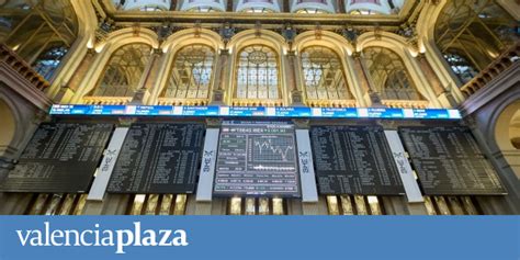 El Ibex 35 inicia la semana con una caída del 0 12 y se aferra a los 8