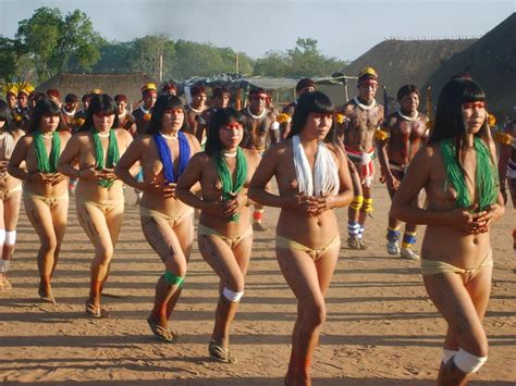 Yawalapiti Women Body Paint
