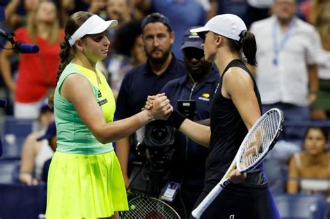 Jelena Ostapenko Knocks Out Defending Champ Iga Swiatek