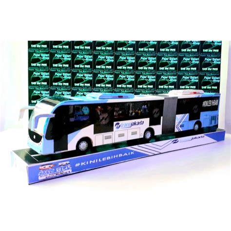 Jual Miniatur Papercraft Bus Transjakarta Gandeng Shopee Indonesia
