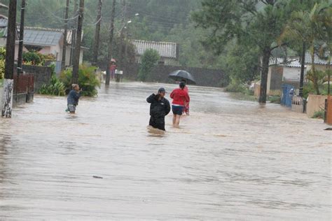 FOTOS Chuva Causa Estragos Em Cidades De SC Fotos Em Santa Catarina G1