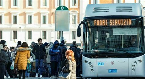 Sciopero Trasporti Oggi Novembre Bus E Metro Fermi Da Roma A Milano