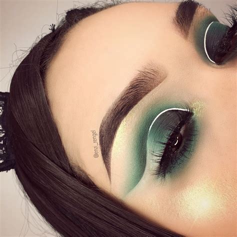 Tips To Achieve The Perfect Cut Crease Mademoiselle O Lantern