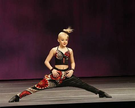 Unleashing The Magic Of JoJo Siwa Dance