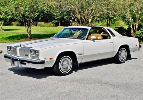 The 1977 Oldsmobile Cutlass Supreme Brougham Is One Classy Colonnade