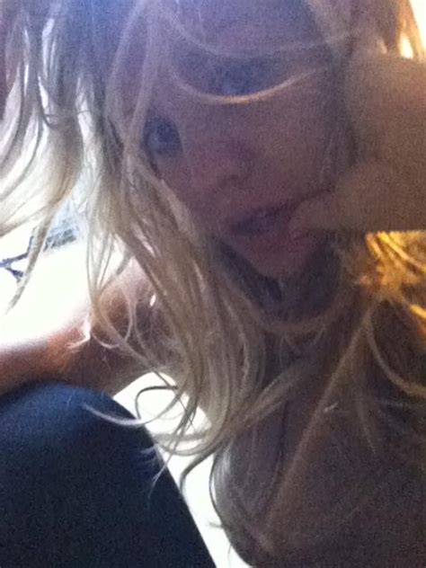 Naked Kaley Cuoco In Icloud Leak The Second Cumming