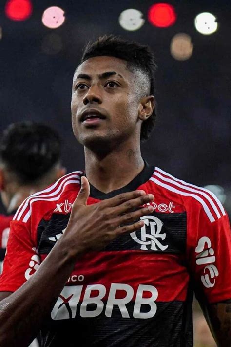 Muitas Sondagens Bruno Henrique Deixa Contraproposta Na Mesa Do