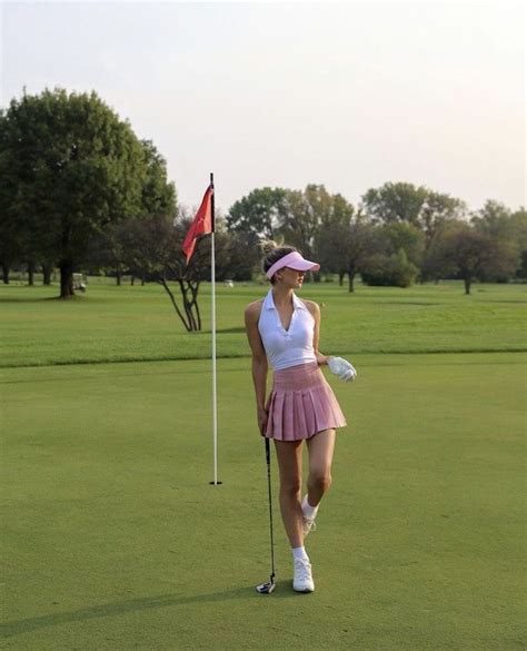 Pin by イチロウ スズキ on 綺麗な人 Cute golf outfit Girl golf outfit Golf