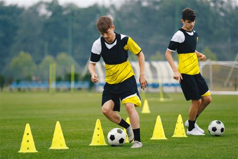 Gagnant Remarque Dynamique Foot Entrainement Flotte Entourer Donnant