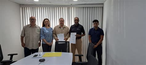 Universidad de Panamá firma convenio de colaboración con Harrisburg