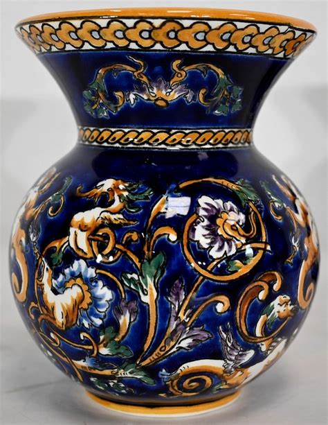 Plateau et Vases en Faïence de Gien style Renaissance Début