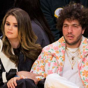 Confira Os Melhores Momentos De Selena Gomez E O Namorado Benny Blanco