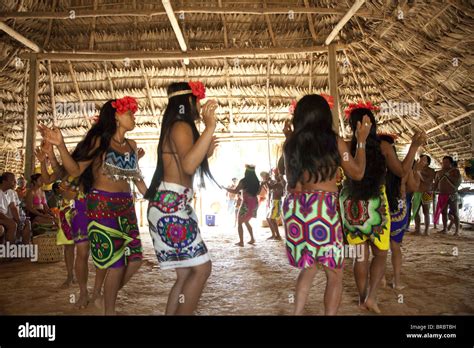 Danza Panam Fotos E Im Genes De Stock Alamy