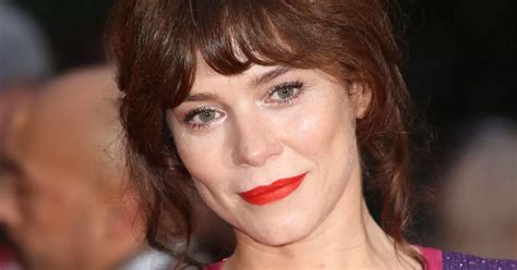 Anna Friel Strips NAKED For Lesbian Scenes 23 Years After TV S First