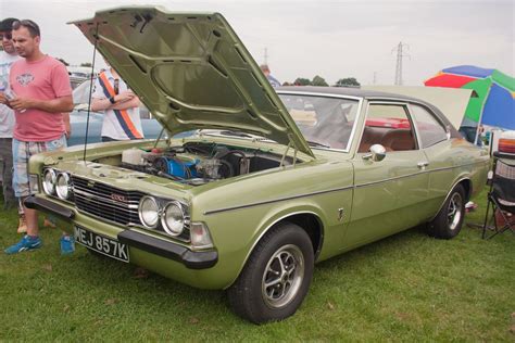 Ford Cortina Gxl Door Trigger S Retro Road Tests Flickr