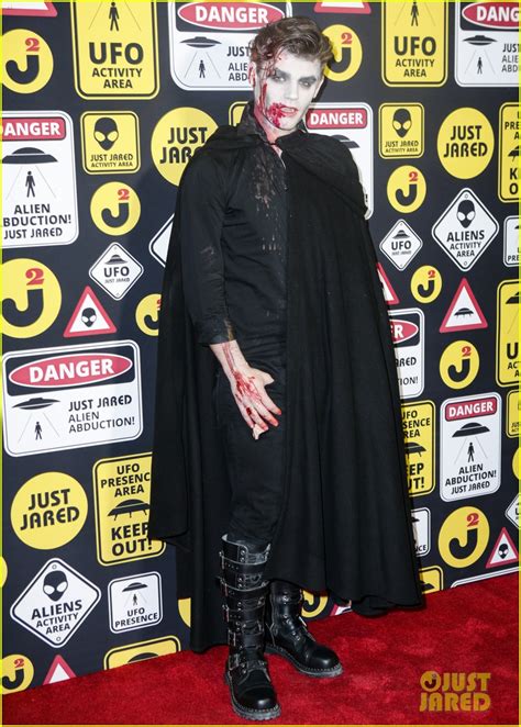 Cody Christian Dylan Sprayberry Become Bank Robbers At Just Jared S