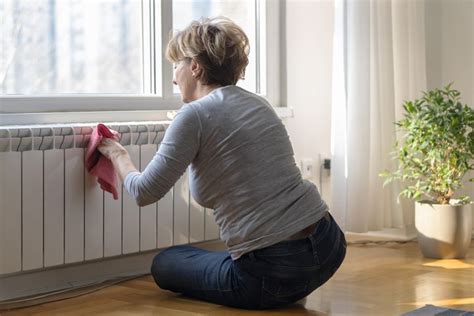Nettoyage radiateurs 12 astuces pour les dépoussiérer Nettoyer