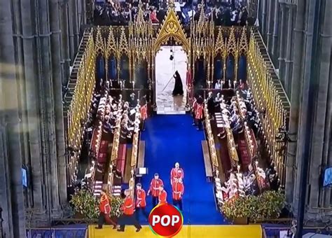Morte é flagrada na coroação do rei Charles Quem ele está