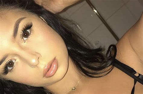 Instagram Model Demi Rose Mawby Flaunts Eye Popping Boobs In Bra Selfie