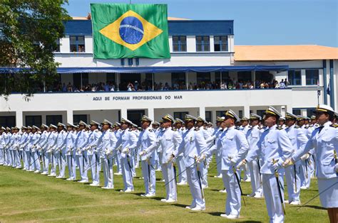 Marinha abre processo seletivo para serviço militar voluntário