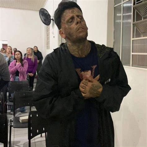 Homem mais tatuado do Brasil começa a remover tatuagens saiba o motivo