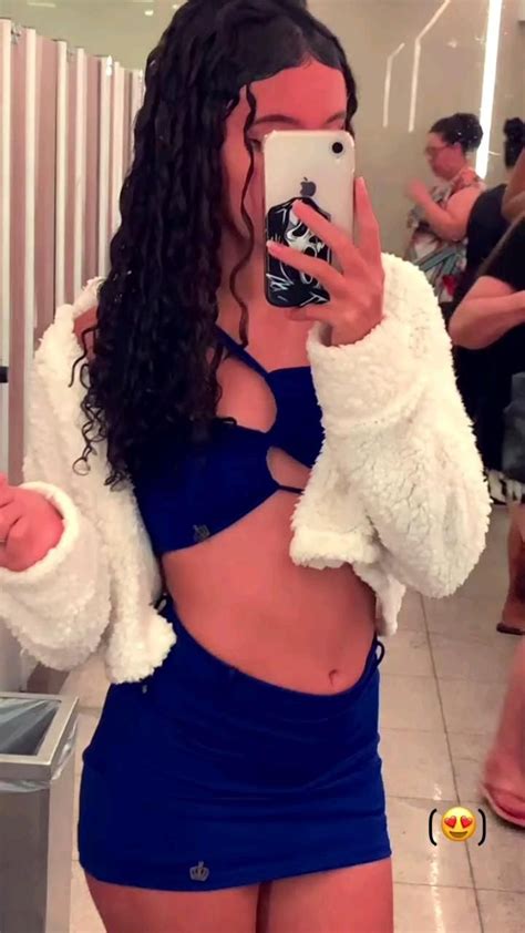 Pin de Alessandra Silva em Salvamentos rápidos em 2024 Garotas Fotos