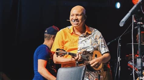 Anderson Leonardo após morte do cantor equipe do Molejo é assaltada