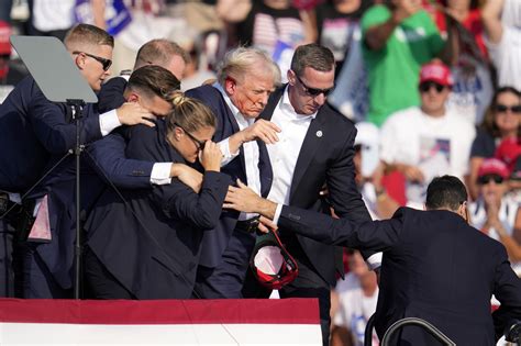 Anschlag auf Donald Trump früherer US Präsident leicht verletzt