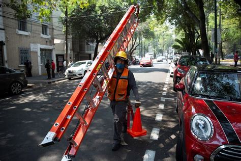 Ocho de cada diez empleos generados en la pandemia en México son