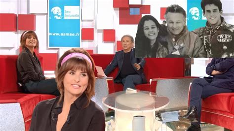 Faustine Bollaert Mue Aux Larmes Par Une Surprise Familiale Dans