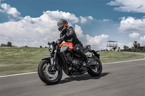 HONDA CB 650R E CBR 650R 2024 NOVAS OPÇÕES DE CORES E ACABAMENTO