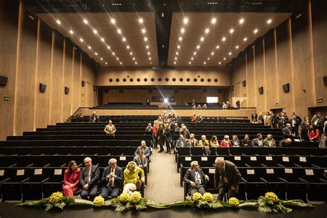 Teatro Municipal de Oliveira de Azeméis inaugurado